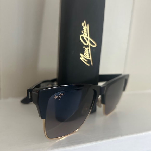 Maui Jim | Accessories | Maui Jim Perico Mj853 Black Gloss With Gold ...